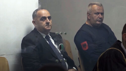 Ο ΤΖΑΦΕΡΙ ΠΡΩΘΥΠΟΥΡΓΟΣ, Ο ΜΠΕΛΕΡΗΣ ΦΥΛΑΚΙΣΜΕΝΟΣ - Κωνσταντίνος Χολέβας